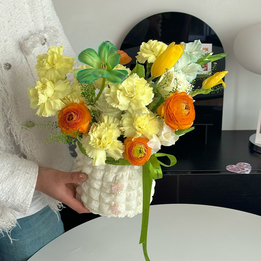 Checkered Fabric Round Flower Gift Box Pack 2 – Floral Supplies Store